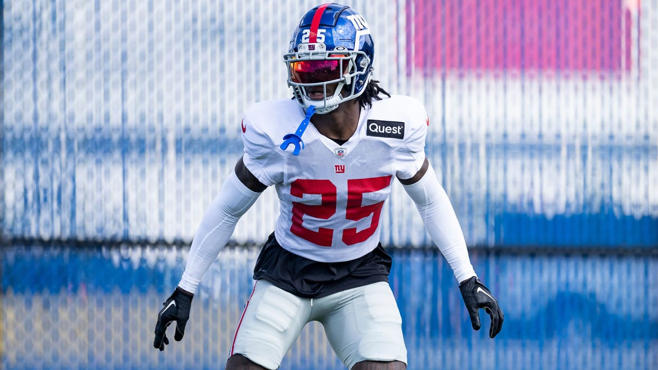 Giants sport some new numbers at practice