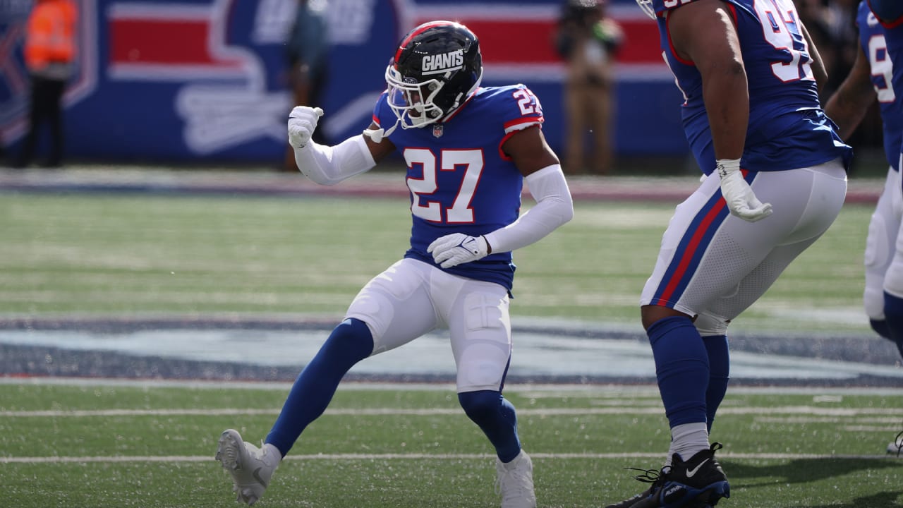 Jason Pinnock sacks Sam Howell for 8-yard loss | Giants vs. Commanders ...