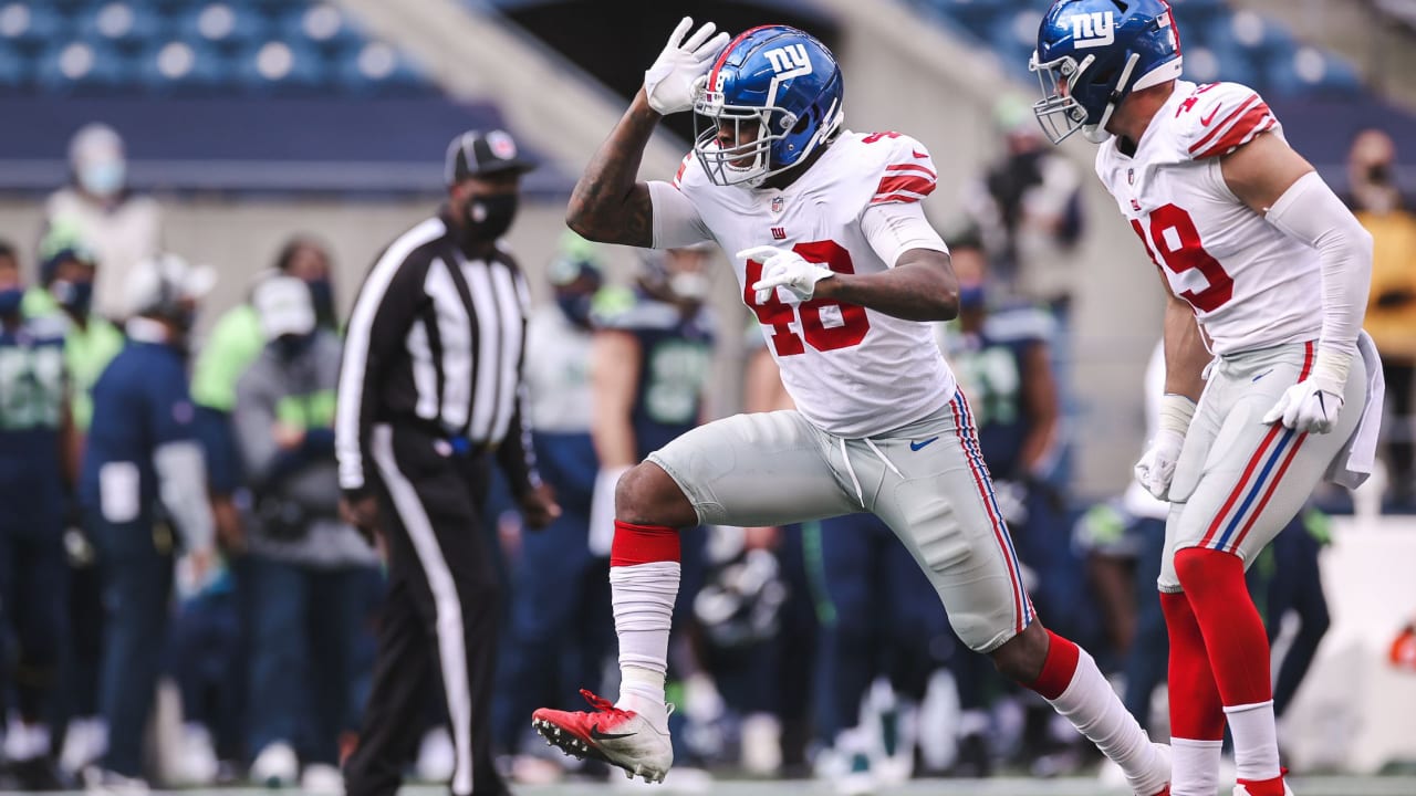 Tae Crowder chases down Russell Wilson for first NFL sack | Giants vs ...