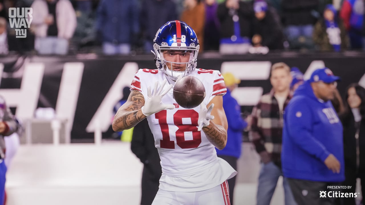 Countdown to Playoffs: Giants take the field