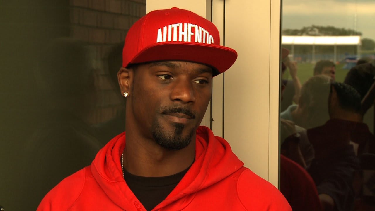 CB Aaron Ross before practice