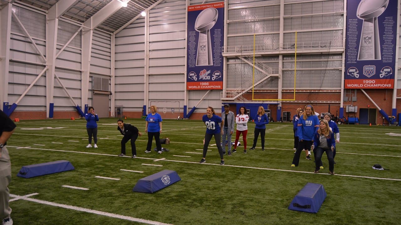 Giants and Dannon host Breast Cancer Awareness event