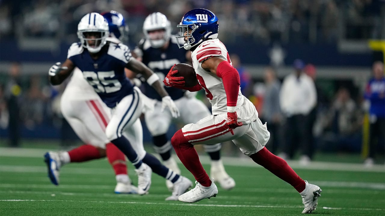 Julian Love intercepts Dak Prescott's pass late in first half | Giants ...