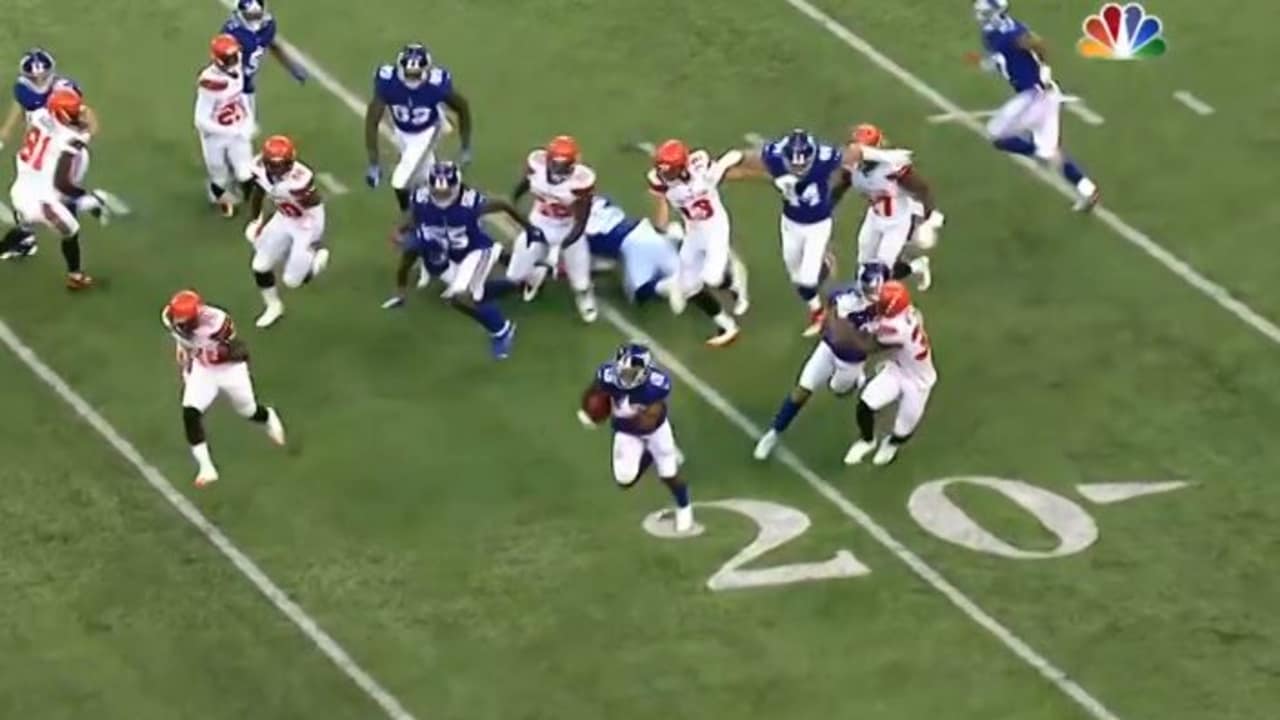 Hunter Sharp returns kick 42 yards