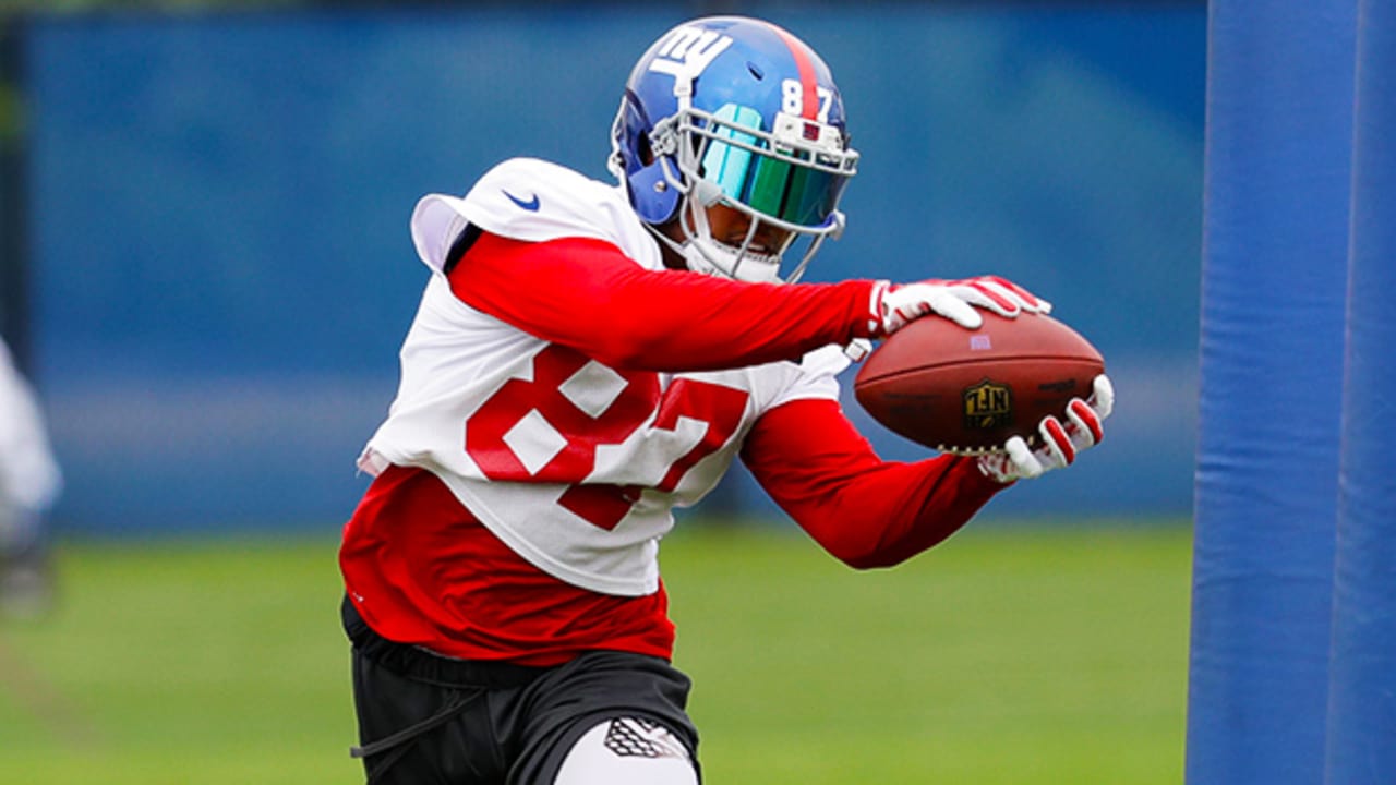 With veteran receivers sidelined, Shepard steps in to lead unit