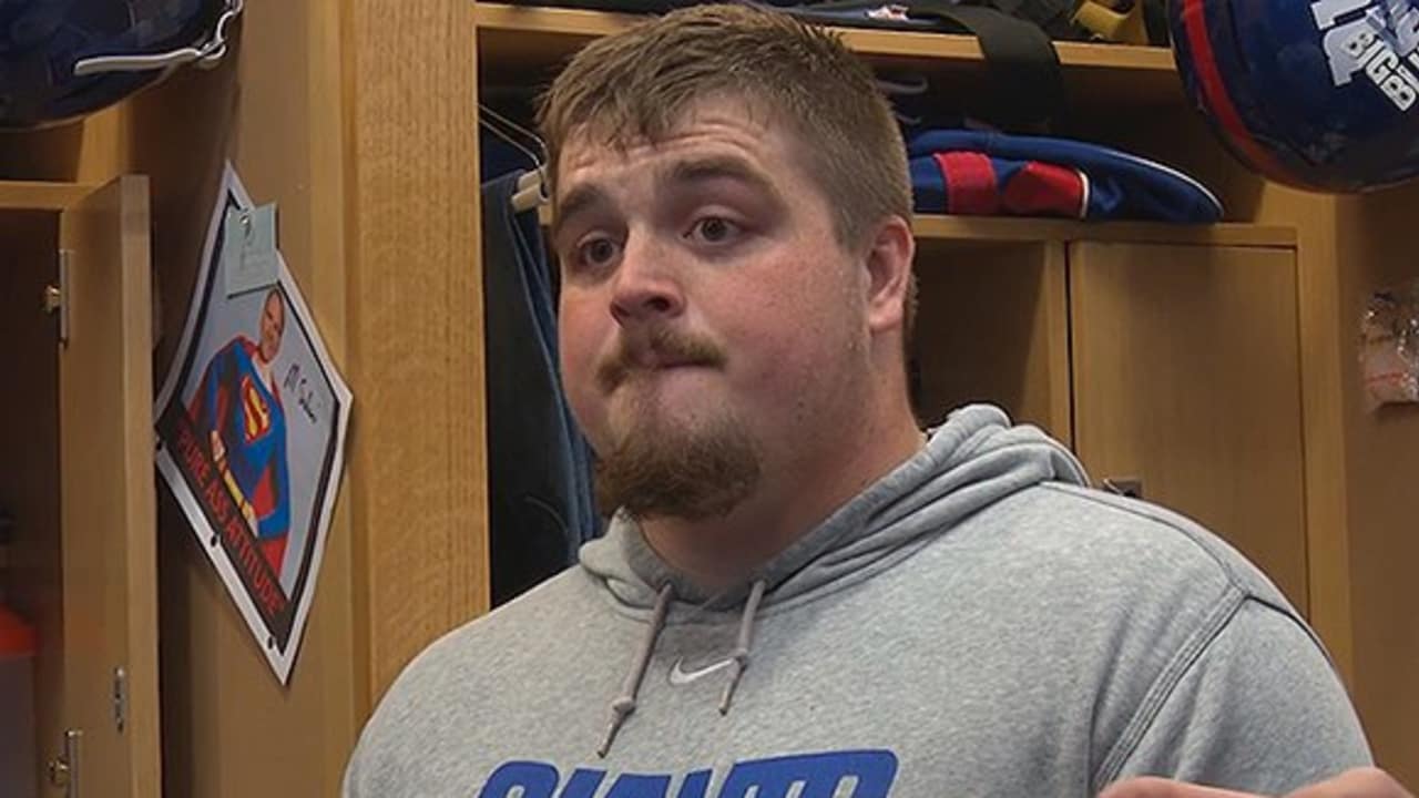 Center Brett Jones on OL production