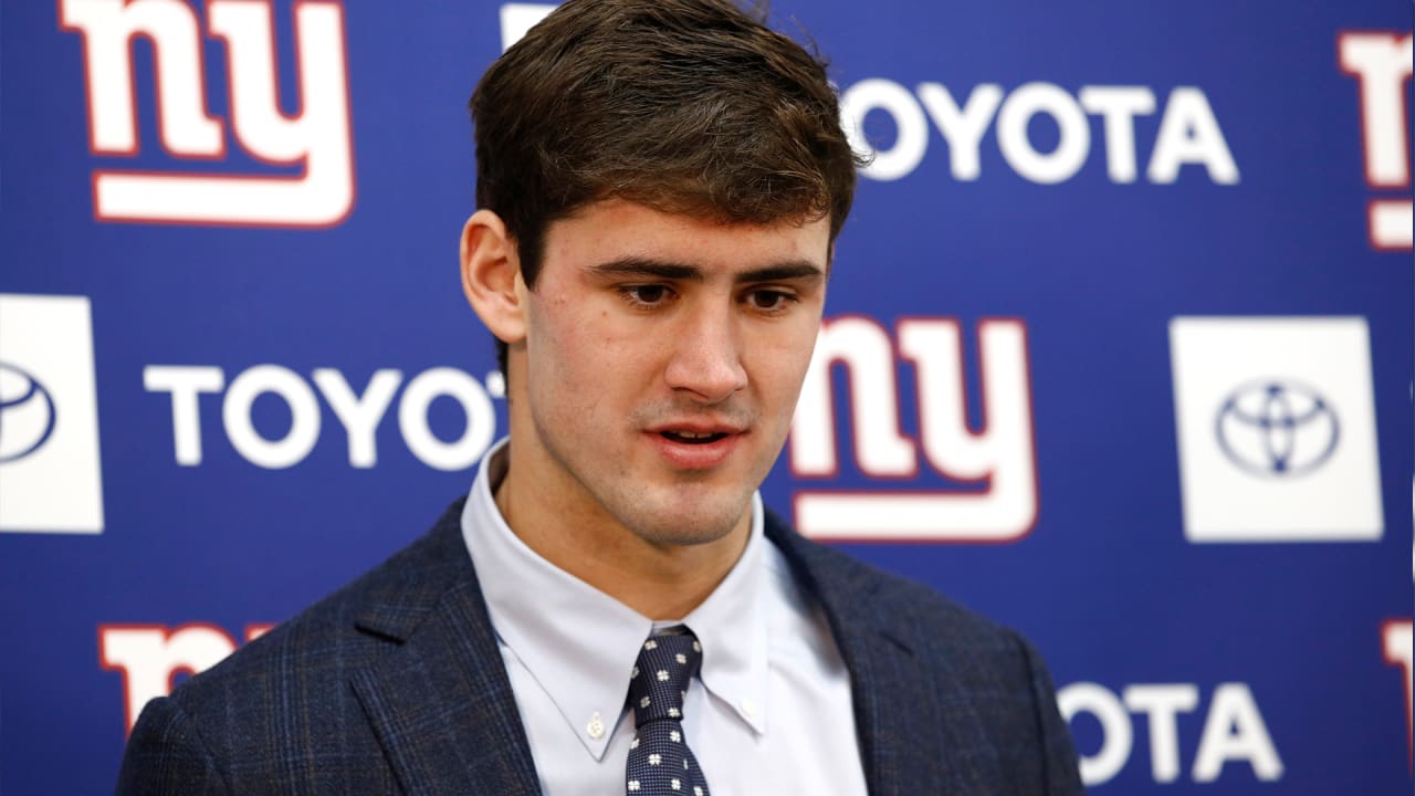 Daniel Jones discusses 5-TD performance in win over Redskins