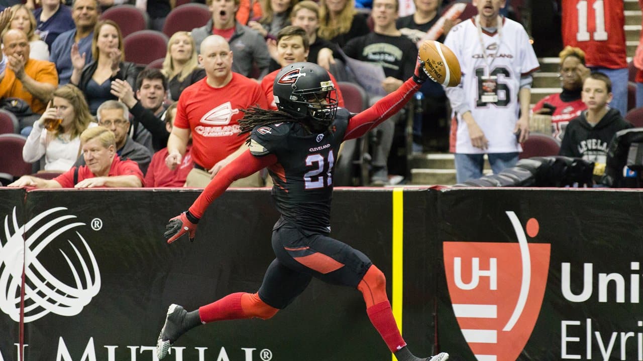 Photos: Giants Sign DB Joe Powell