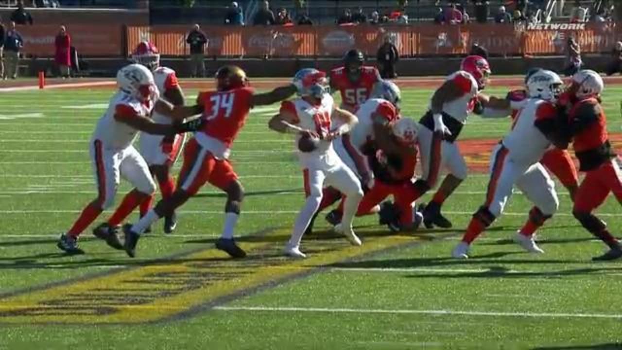Minnesota DE Boye Mafe flies off edge for strip-sack | Senior Bowl ...