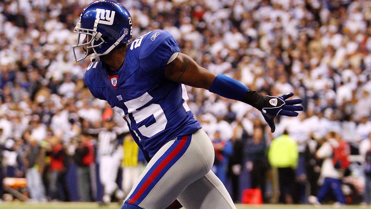 SBXLII 10th anniversary: R.W. McQuarters seels "W" with INT