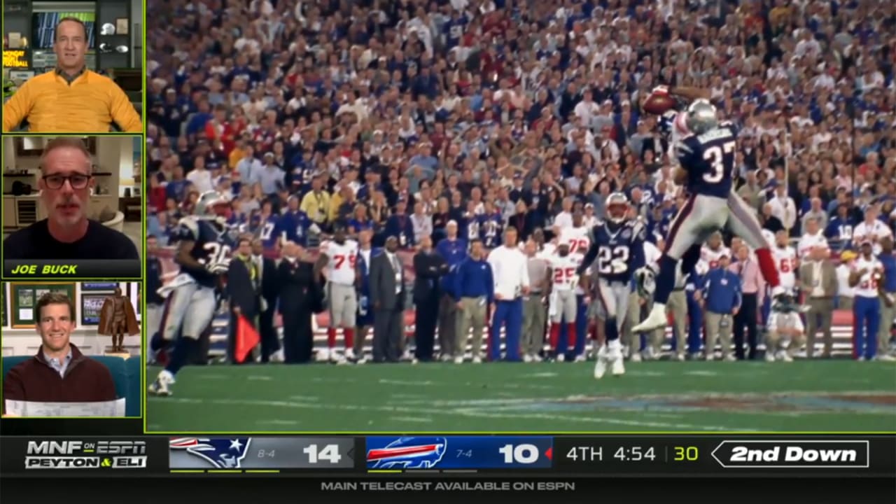 Joe Buck talks the 'Helmet Catch' call on ManningCast