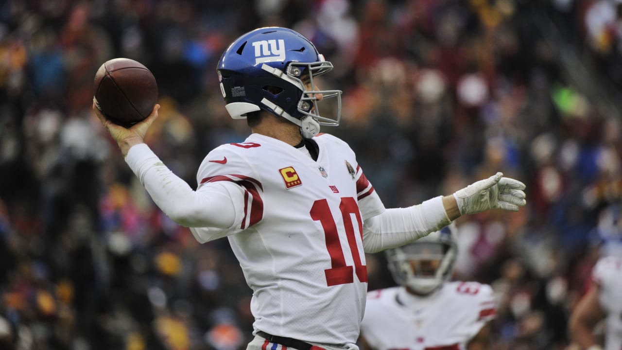 Eli delivers perfect pass on pinpoint TD to Bennie Fowler.