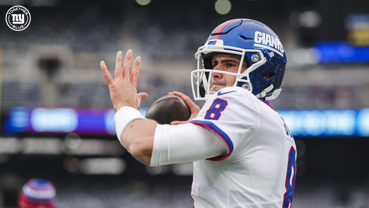 GAMEDAY: Giants take field for divisional matchup