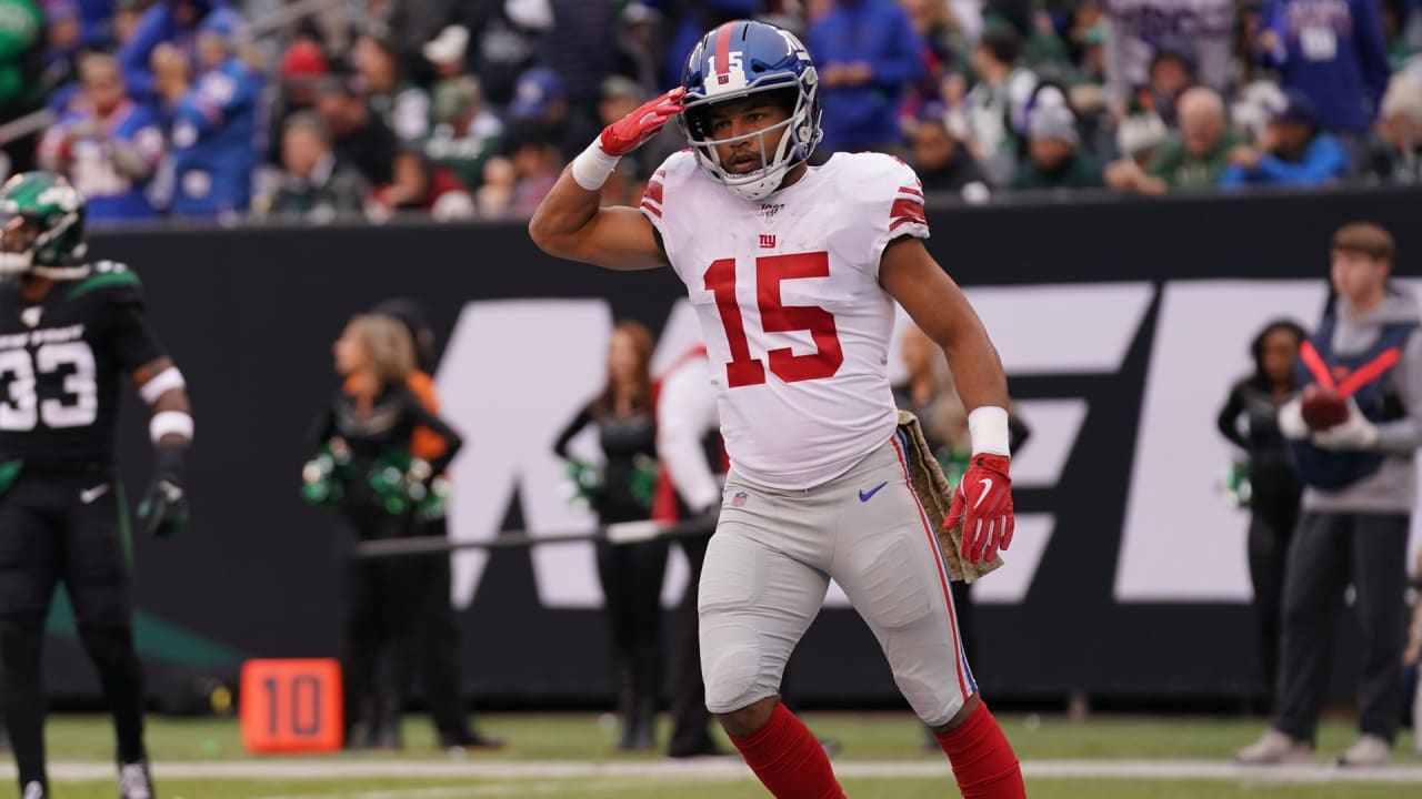 Daniel Jones throws 4th TD; Golden Tate shakes Jets DB