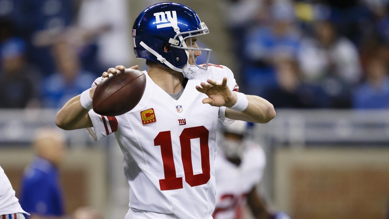 NFL.com ranks Top 10 Quarterbacks in 2015