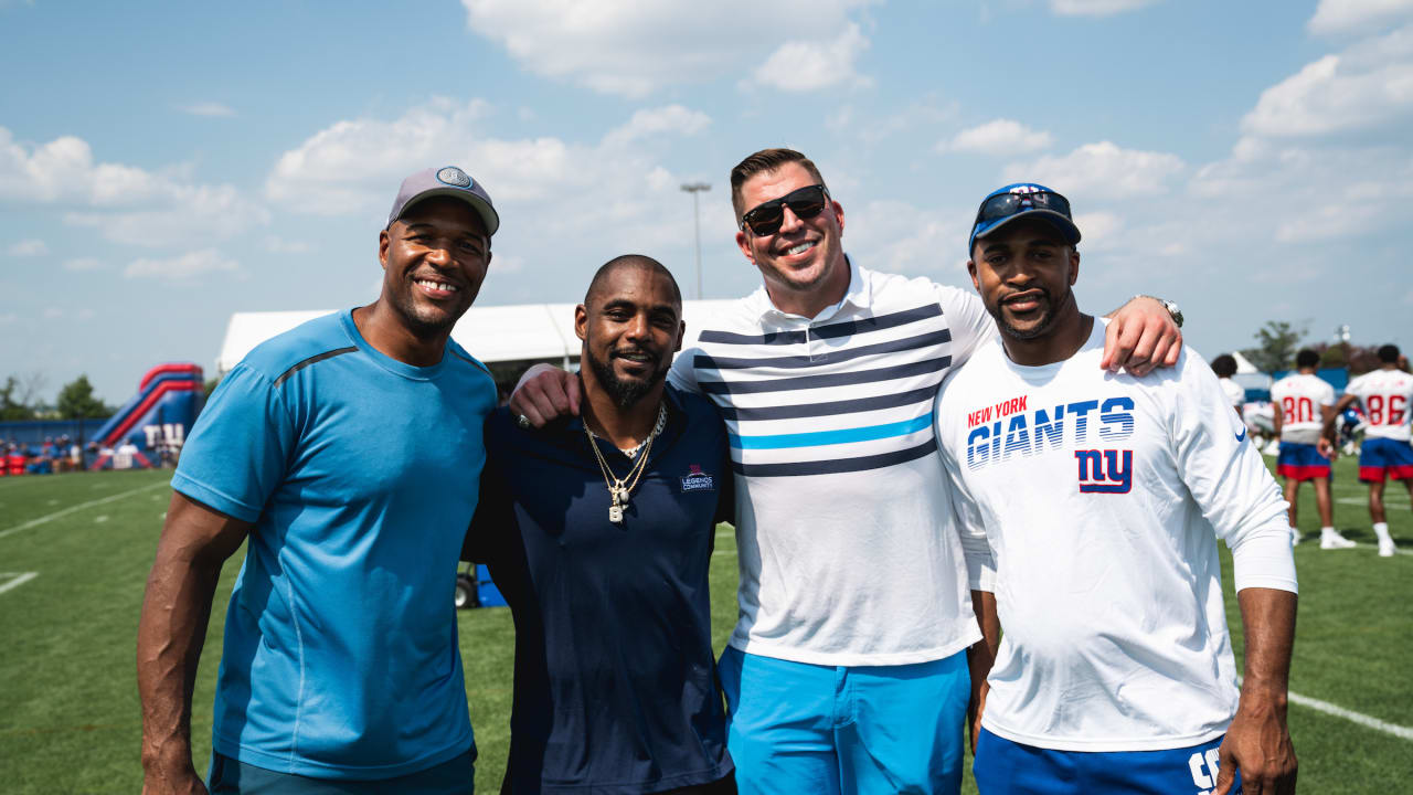 Giants legends visit Sunday's training camp practice