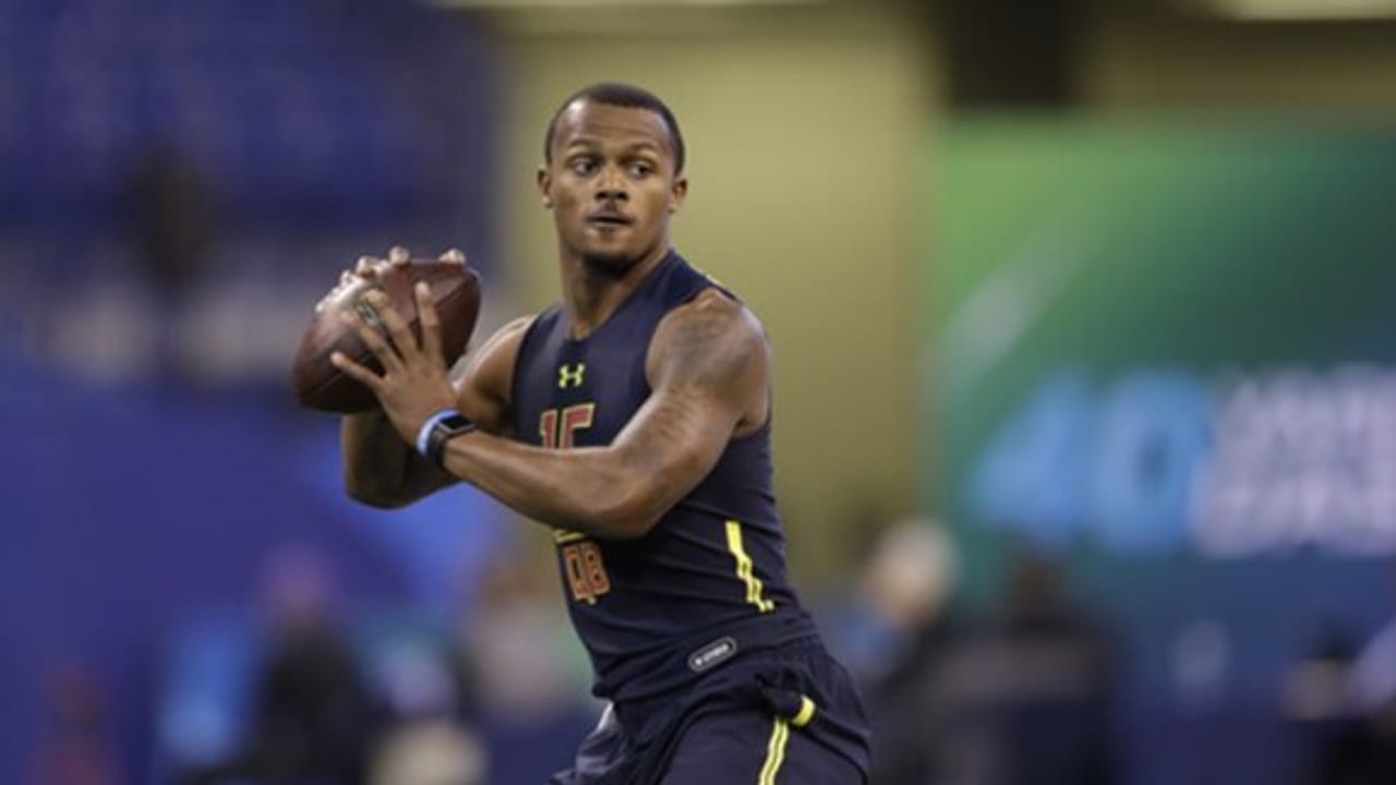 Deshaun Watson puts on a show during throwing drills
