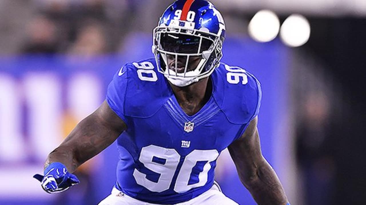 JPP bats down QB Cutler's pass