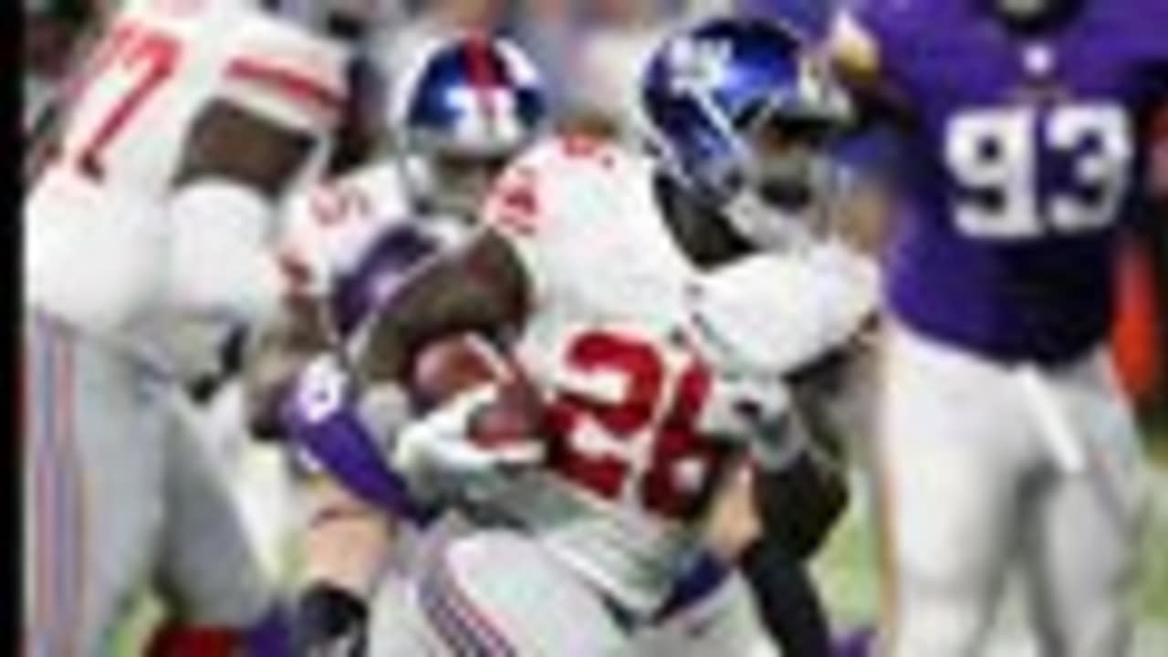 Giants place RB Orleans Darkwa on IR; call up Eric Pinkins