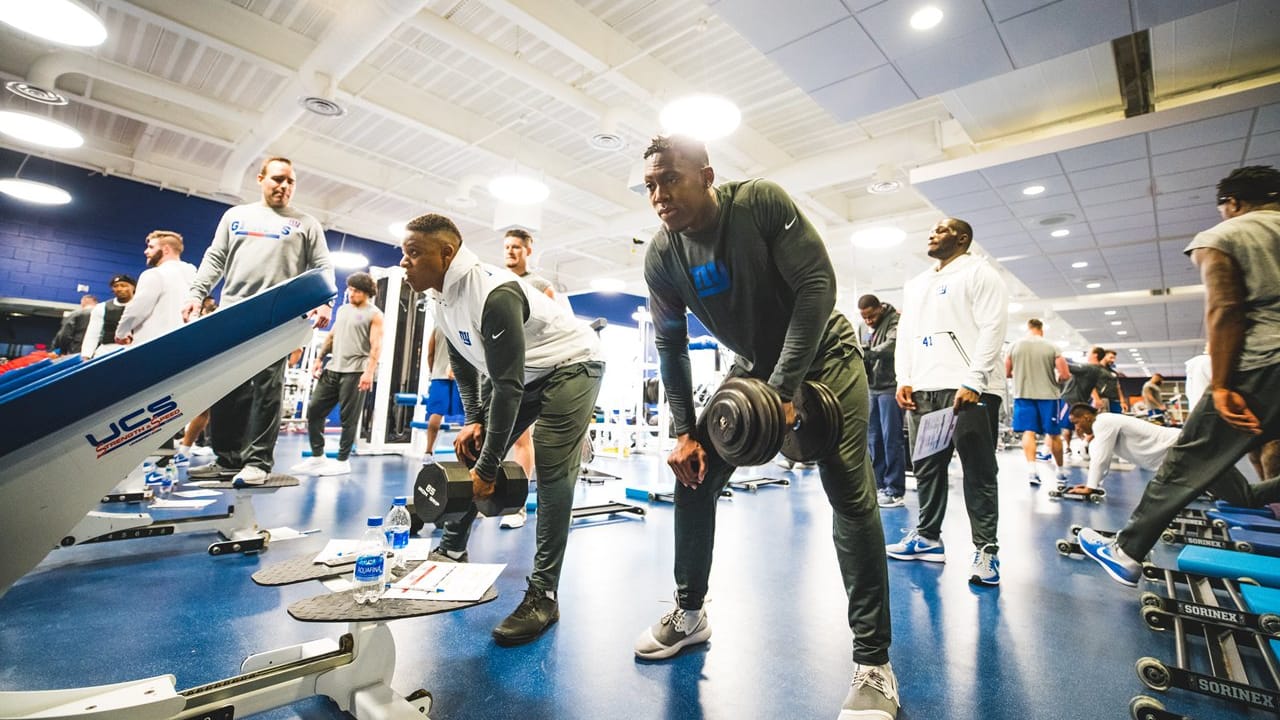 Photos: Giants begin offseason workouts