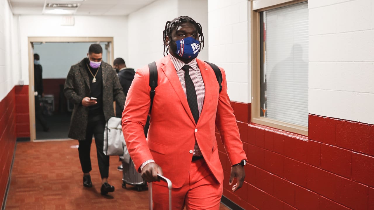 Photos: Giants arrive for Week 9 vs. Washington