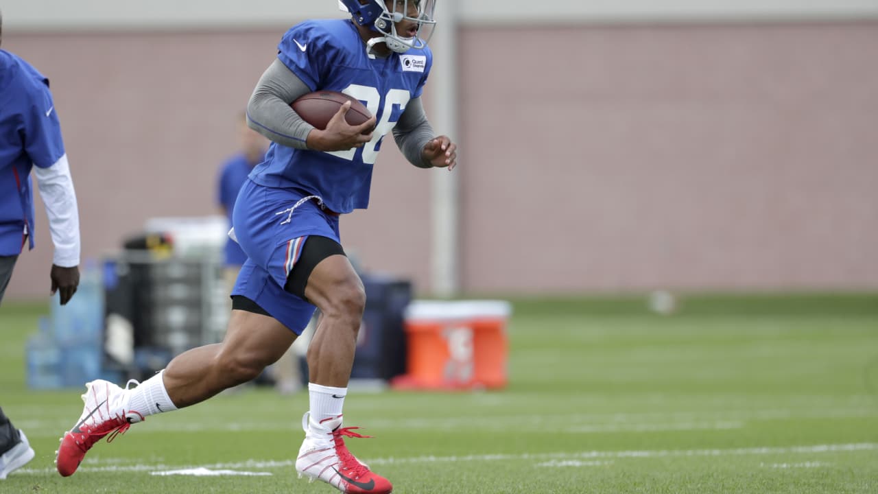 Barkley fitting right into life as a pro