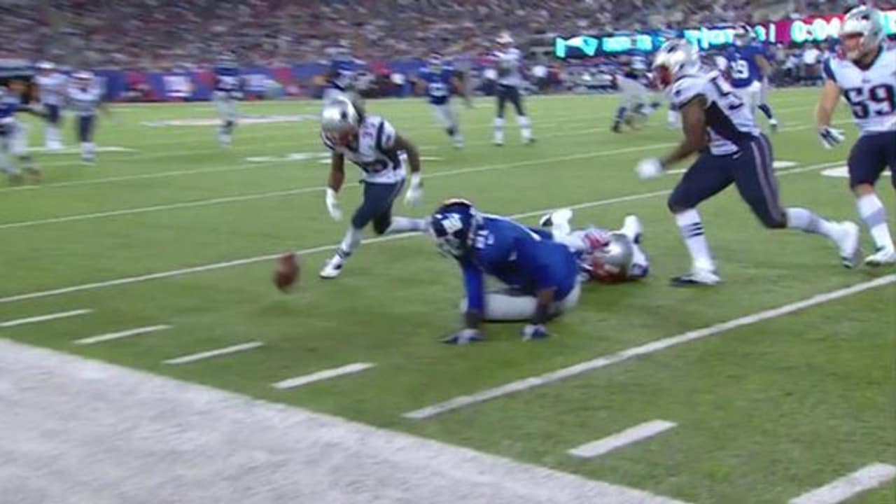 TE Adrien Robinson stripped by Daxton Swanson