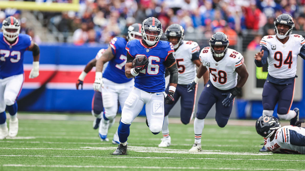 Saquon Barkley Finds Gap For 18 Yard Pickup Giants Vs Bears Highlights