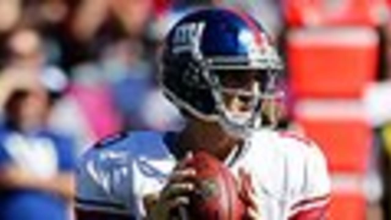 QB Eli Manning looks sharp at practice