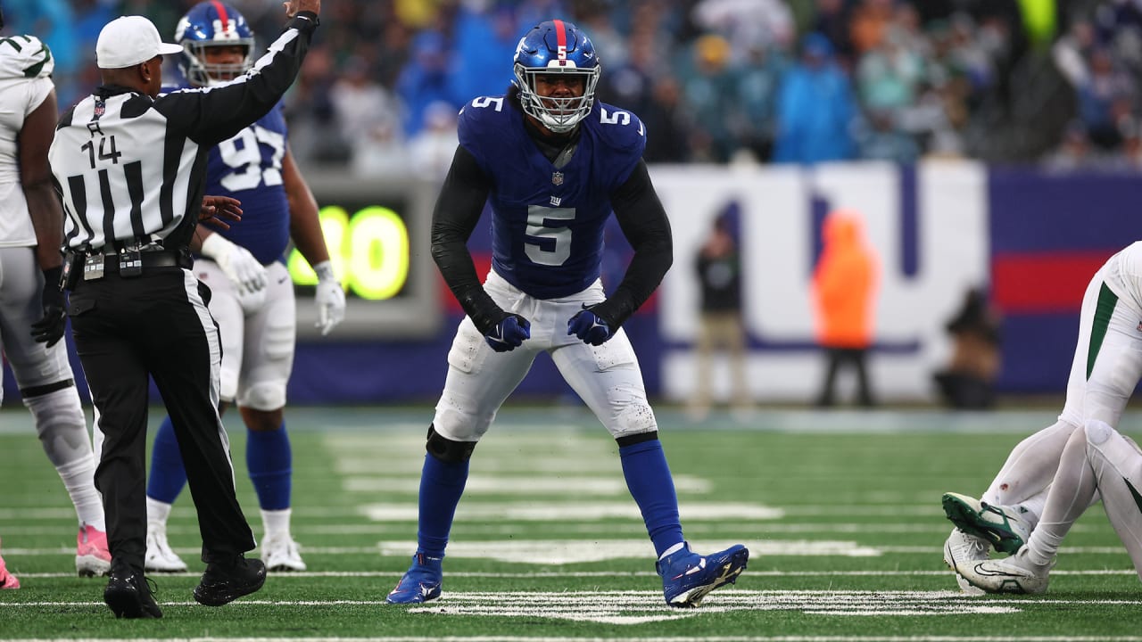 Kayvon Thibodeaux chases down Zach Wilson for sack | Giants vs. Jets Highlights