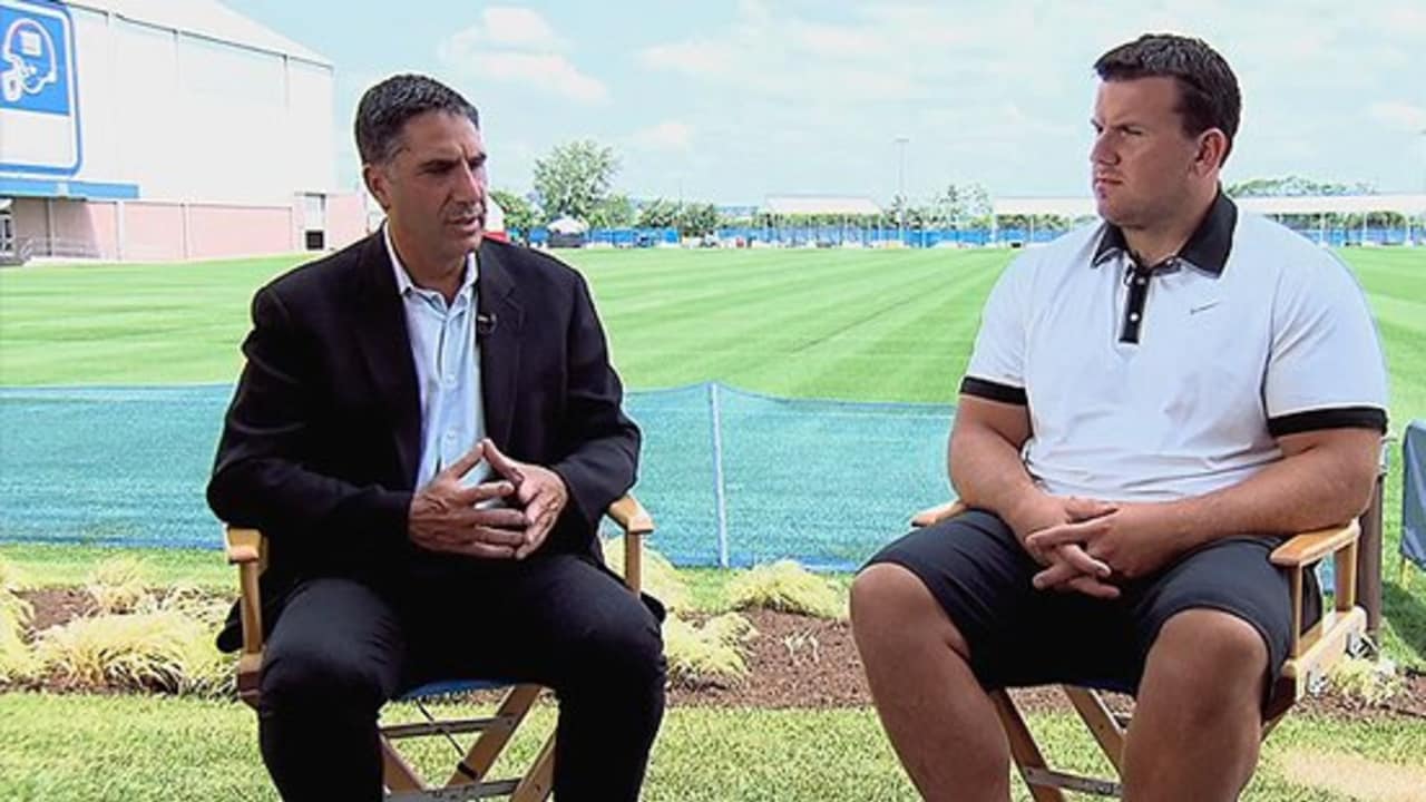 Chris Snee discusses his decision with Bob Papa