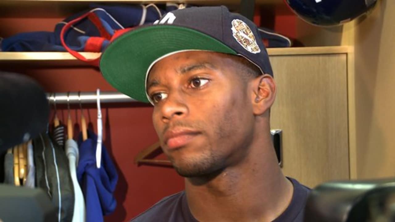 WR Victor Cruz from the locker room