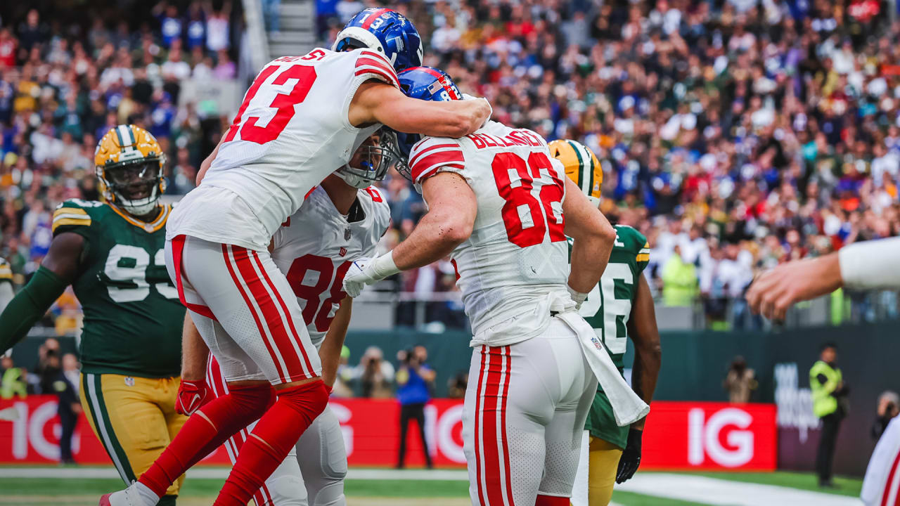 Daniel Bellinger runs double reverse into the end zone | Giants vs ...