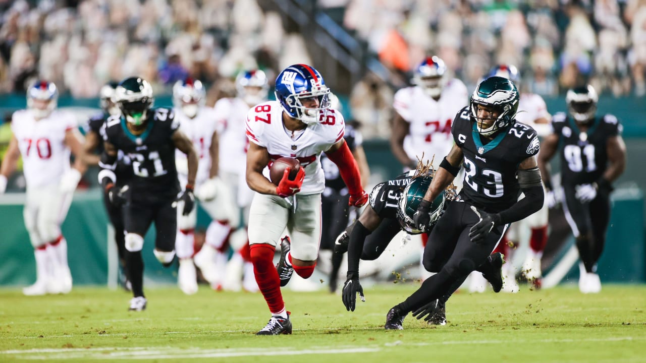 Sterling Shepard's first catch in return to action goes for a first down