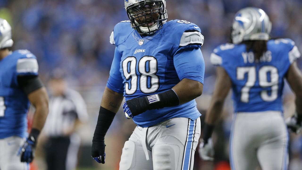 Photos: DT Nick Fairley