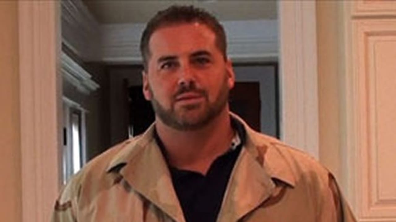 Center Shaun O'Hara Tours With The USO Part l