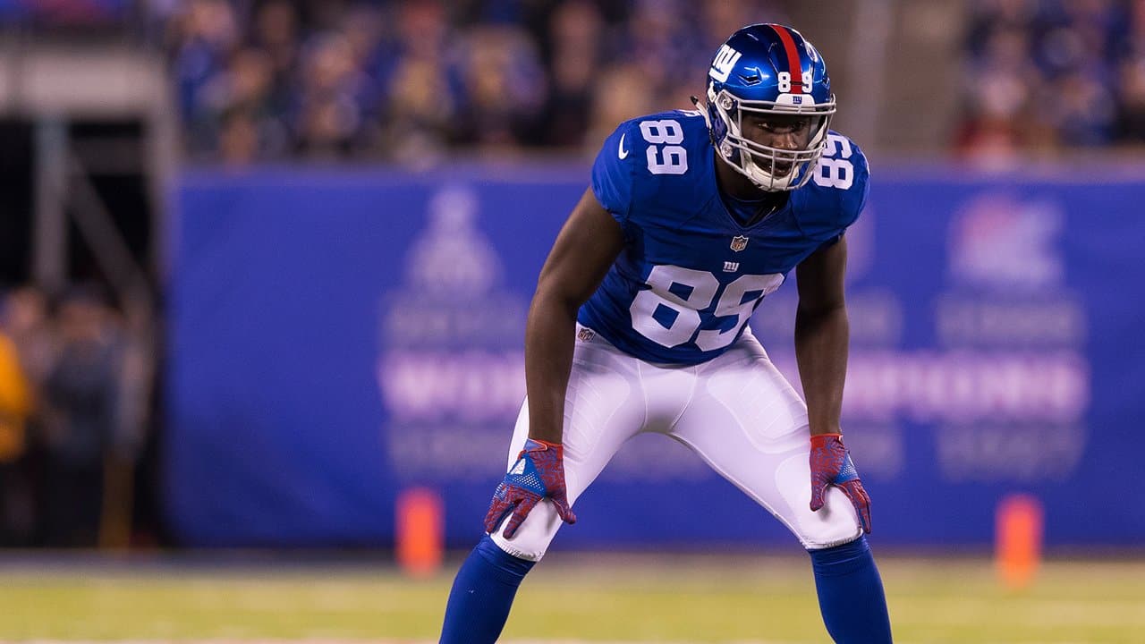 Eli Manning passes deep to Jerell Adams for 38 yards