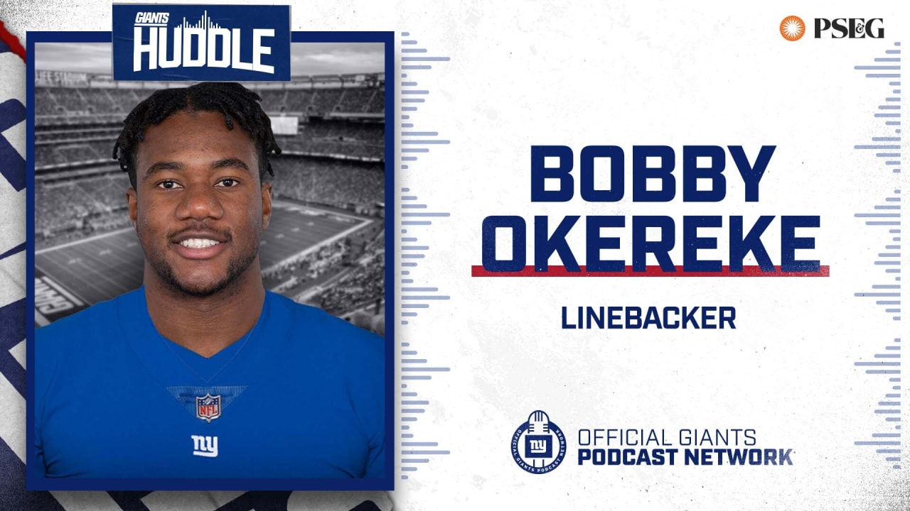 Giants Huddle | Bobby Okereke