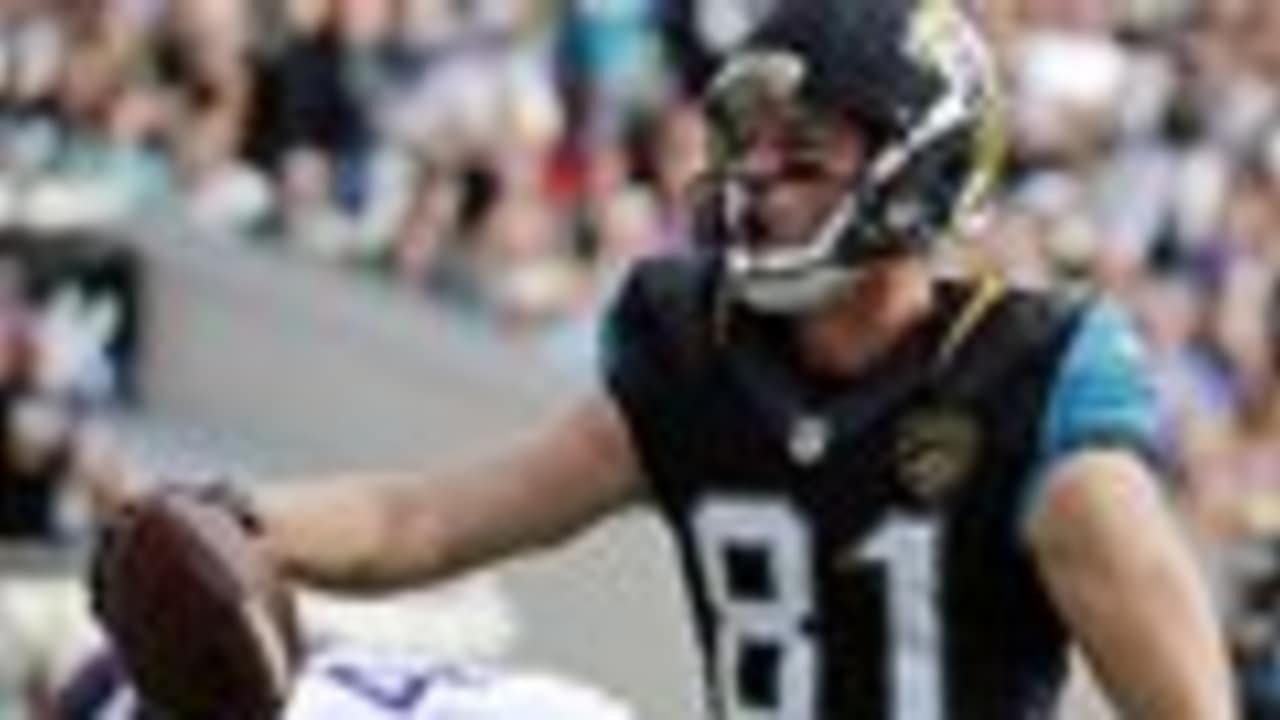 Jaguars re-sign wide receiver Bryan Walters