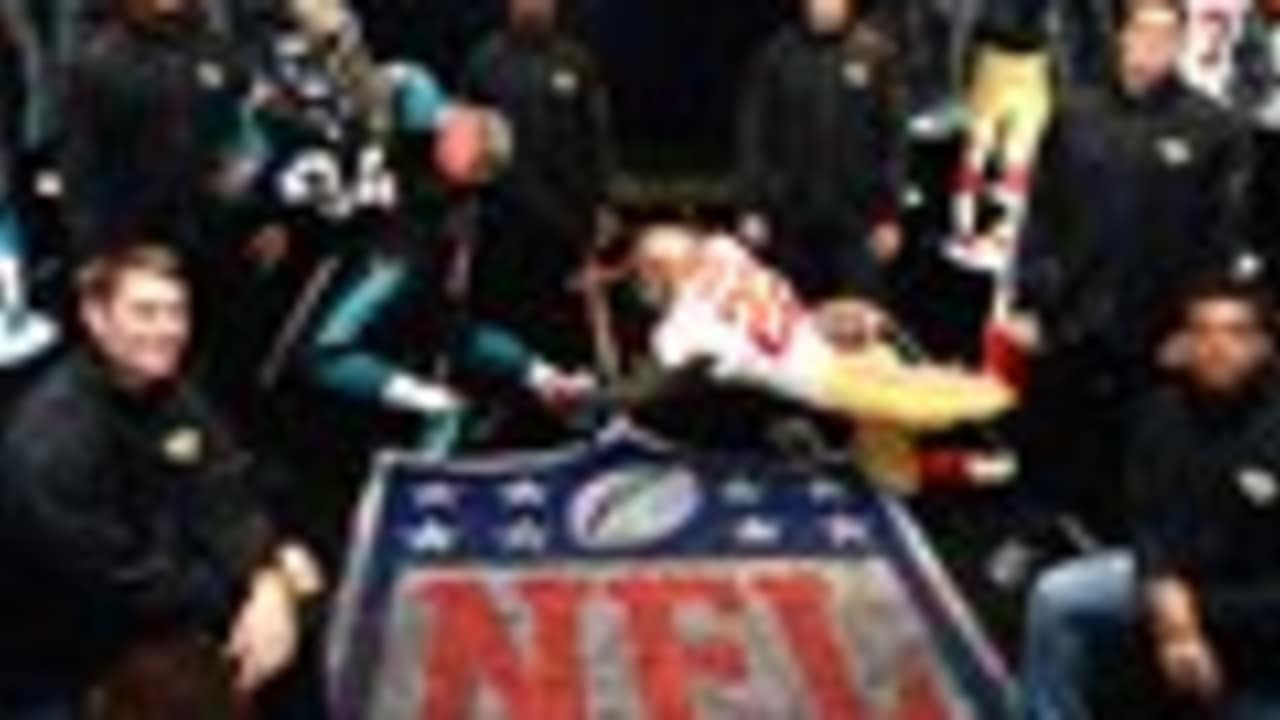 Jaguars players, alumni meet fans at Nike Town London