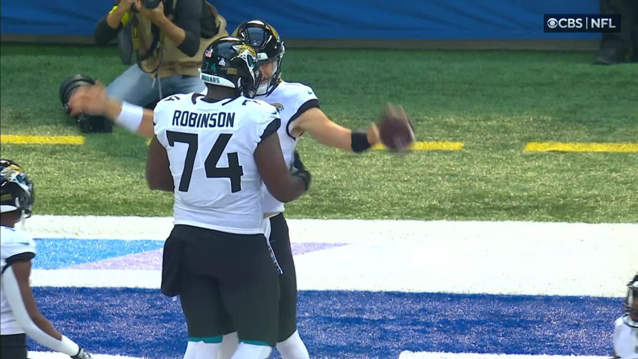 Highlight | Trevor Lawrence plows past goal line for his second rush TD ...