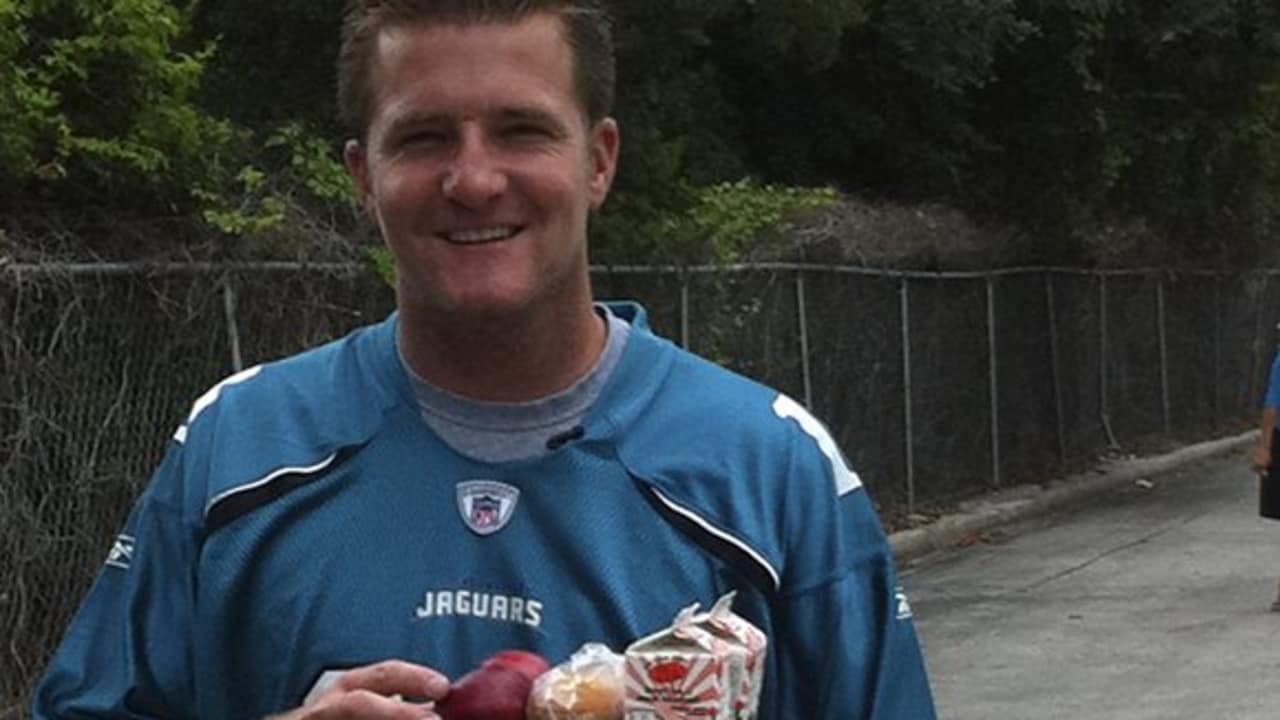 Scobee delivers meals