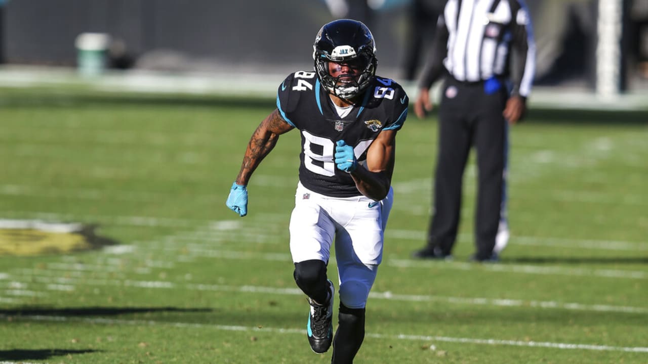 Official: Cole, Jones, 15 others become free agents