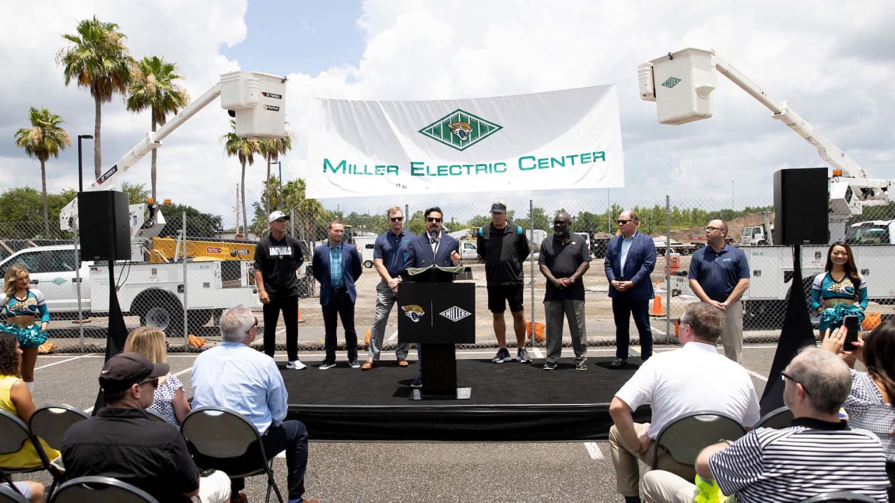 Press Conference: Miller Electric Center Naming Rights Announcement ...