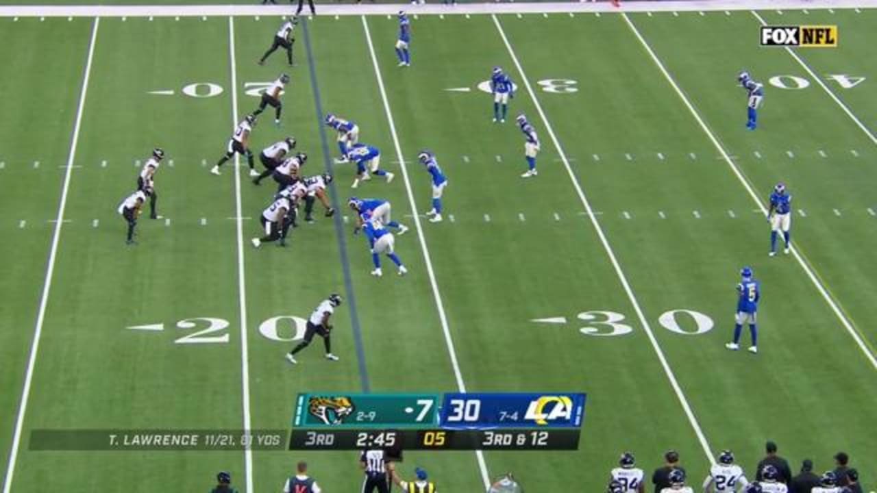 Highlight | Jaydon Mickens drops low to secure chain-moving grab on ...