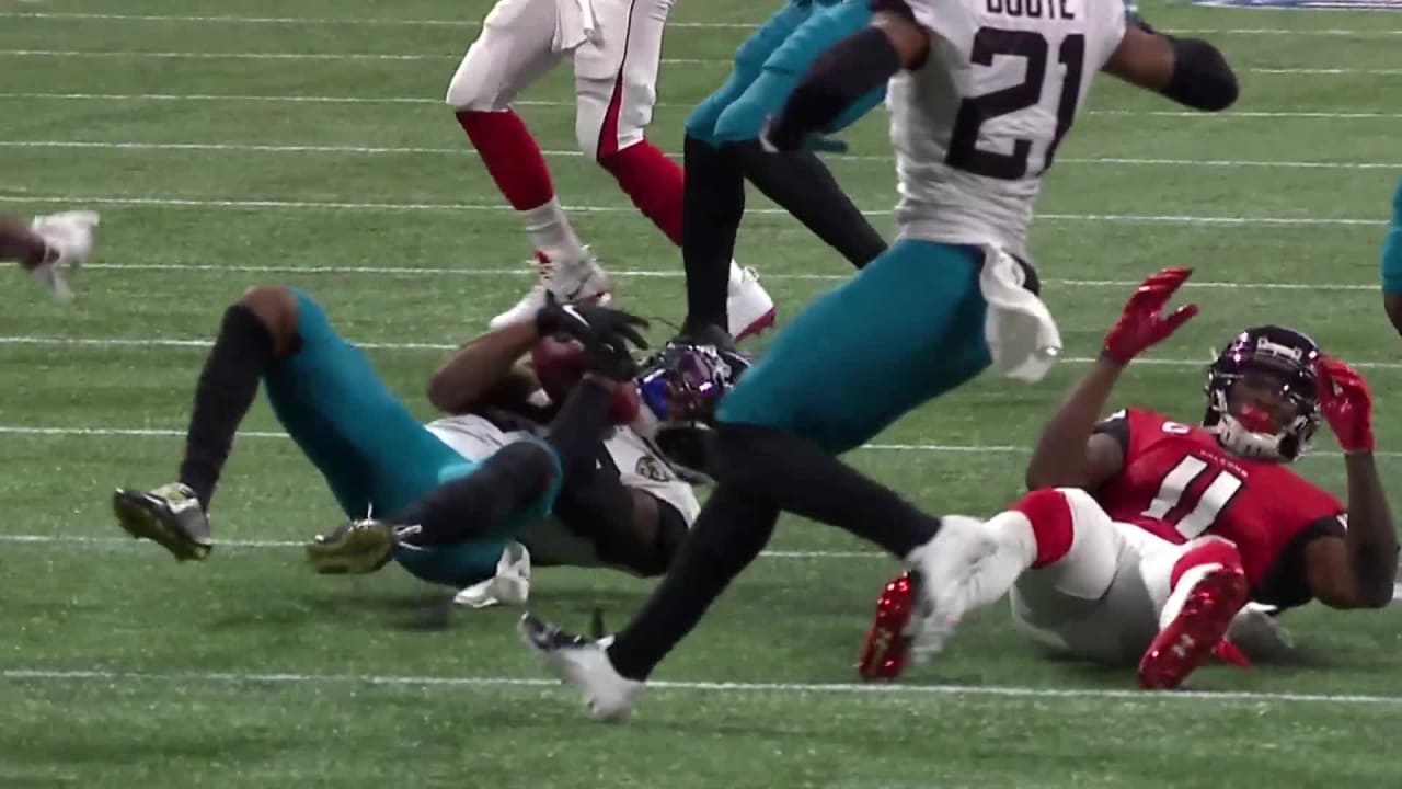 Jarrod Wilson jumps in front of Jones for Jags' second INT