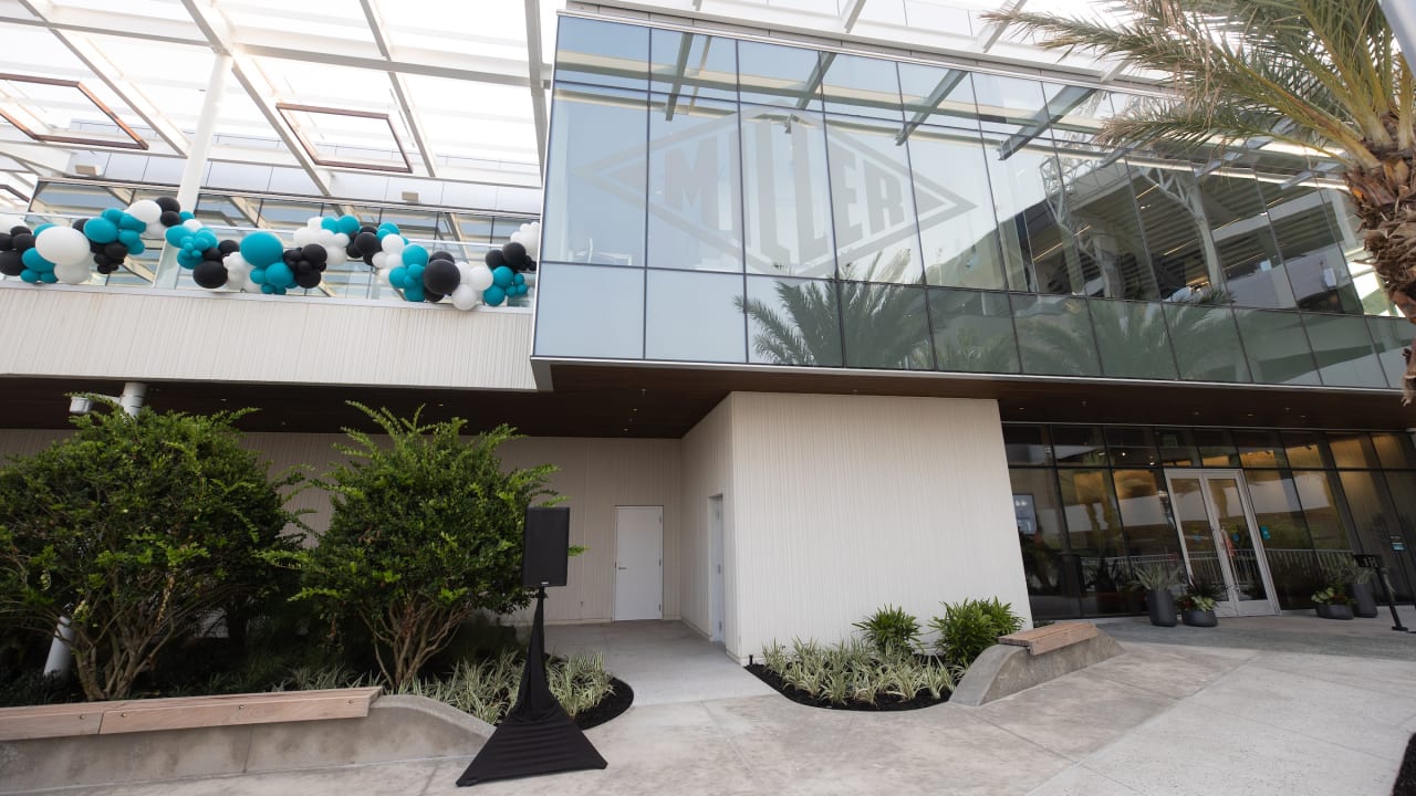 Jaguars Unveil Miller Electric Center (Photos)