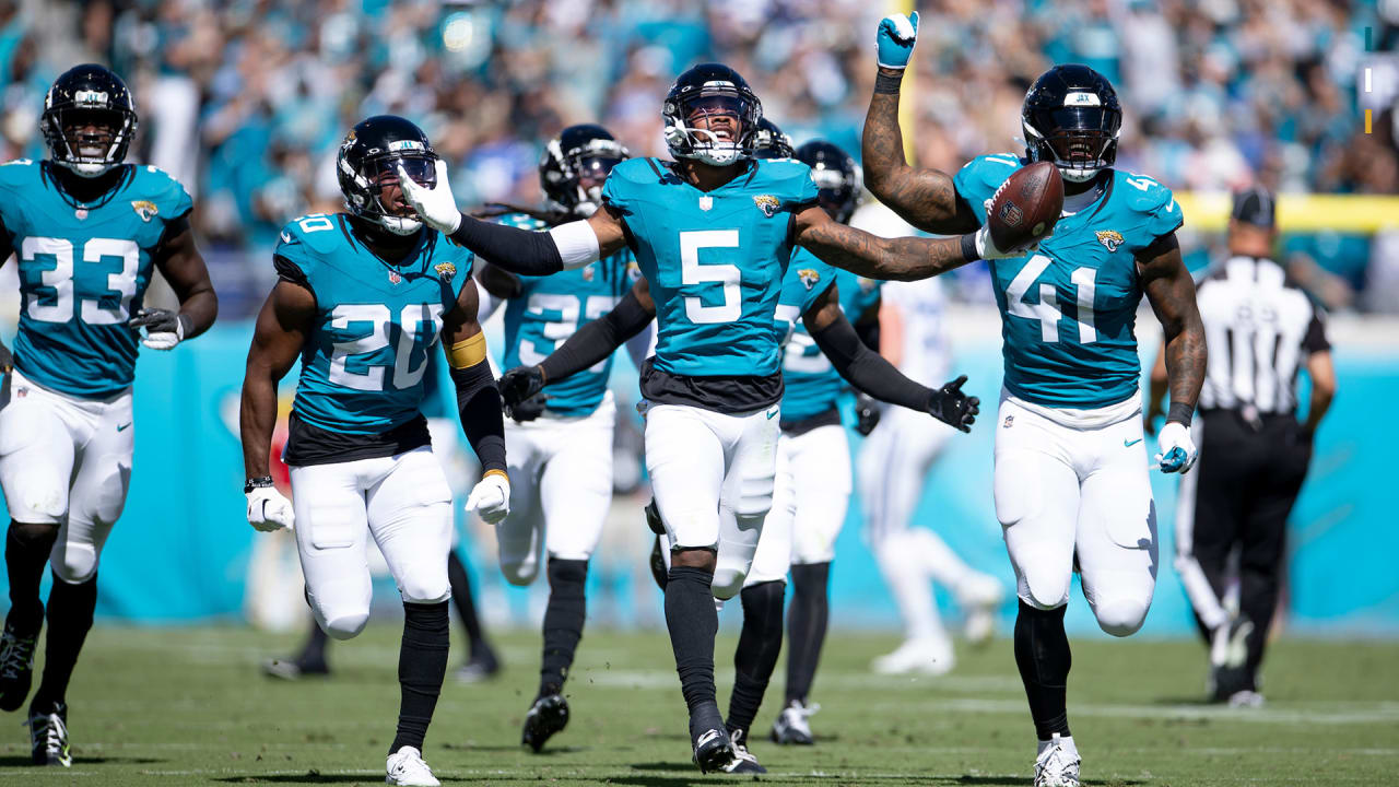 Social Reacts: Jaguars Defeat Colts, Now #1 in AFC South