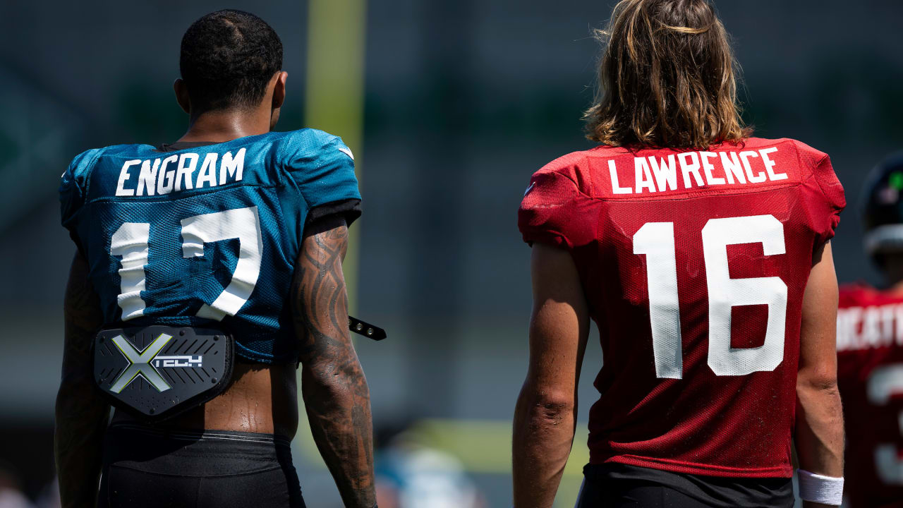 Jaguars Gear Up for Showdown With Reigning Super Bowl Champs