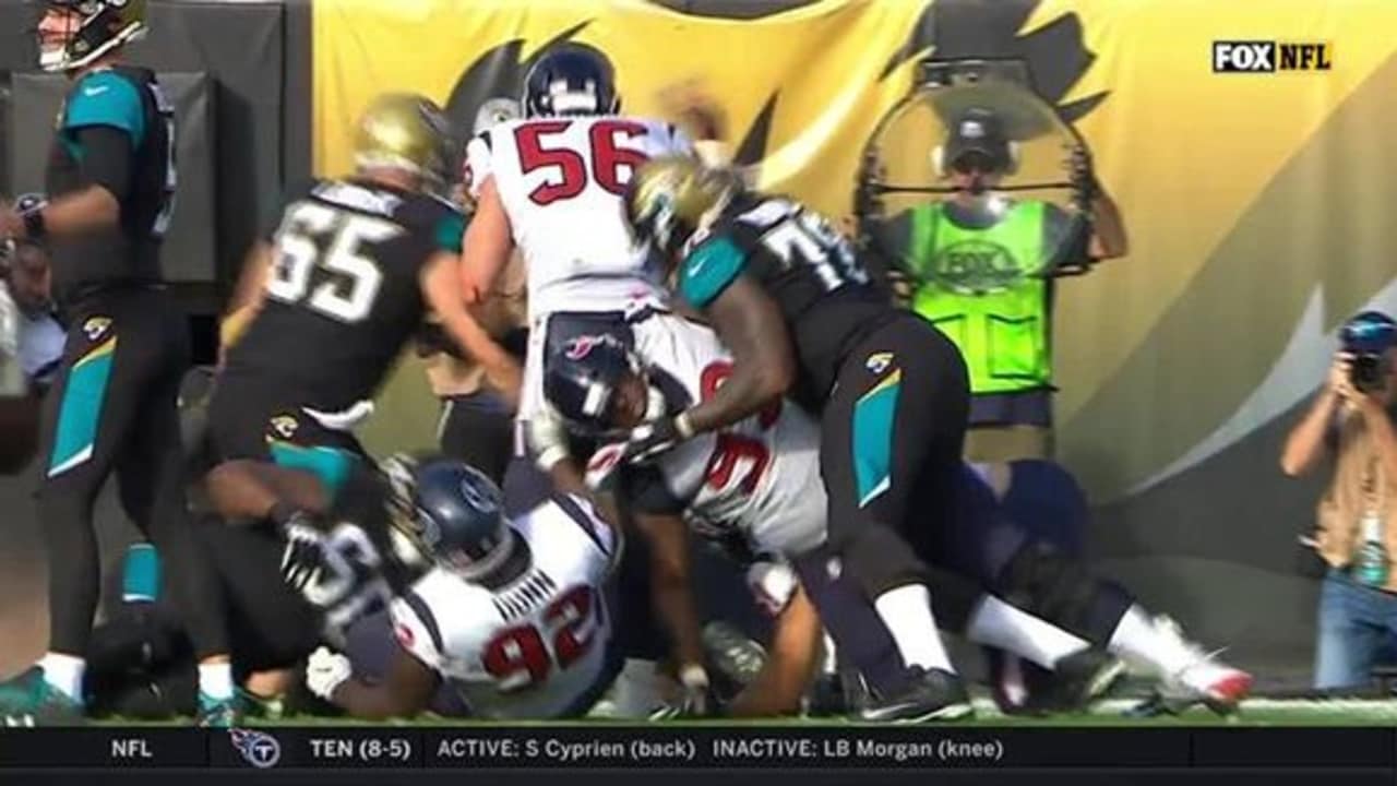 Jacksonville Jaguars fullback Tommy Bohanon punches in 1-yard TD